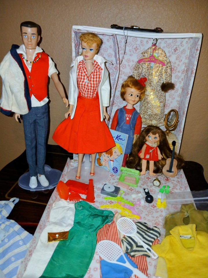 1960s Mixed Doll Lot ,Midge Barbie, Ken, Penny Brite, Flatsy&black Tag ...