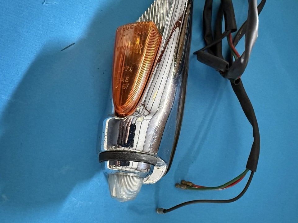 Triumph TR4A TR250 TR5 RH Offside Lucas Original Front Wing Indicator ...