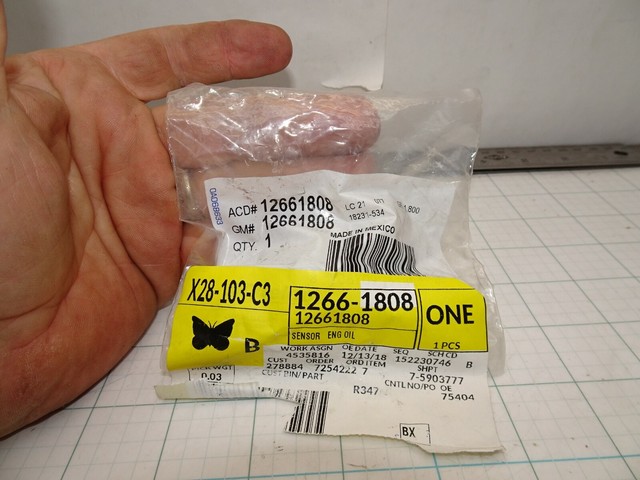 GM 2013-2017 Envision Camaro Colorado Oil Pressure Sending Unit ...