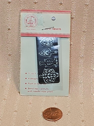 CLARE-BELL TRIVETS #1751 IN ORIGINAL PACKAGING FOR MINIATURE DOLLHOUSE ...