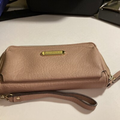 Max studio wallet wristlet Tub5 | eBay