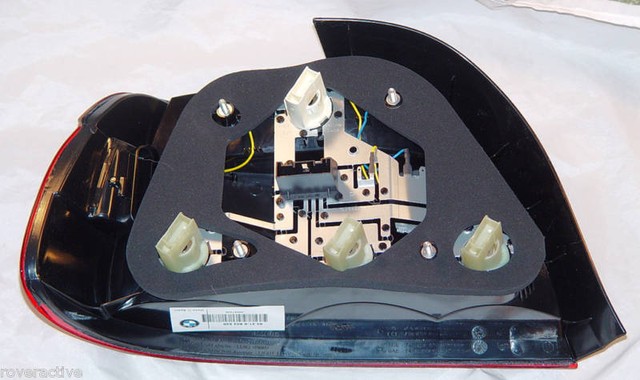 BMW Genuine 63216902528 Right Rear Light White Turn Indicator for E39 ...