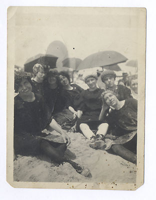 1930's 7 GIRLS IN BATHING SUITS W/ UMBRELLAS & ODD ANGLES B & W ...