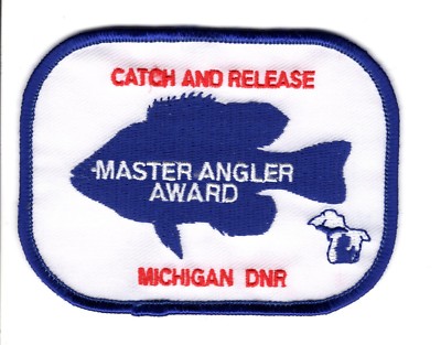 2004 MICHIGAN DNR MASTER ANGLER CATCH & RELEASE FISH PATCH-DEER-BEAR ...