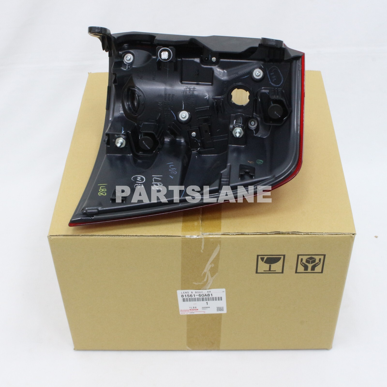 Toyota Land Cruiser OEM Rear Left Combination Lamp Lens and Body 81561 ...