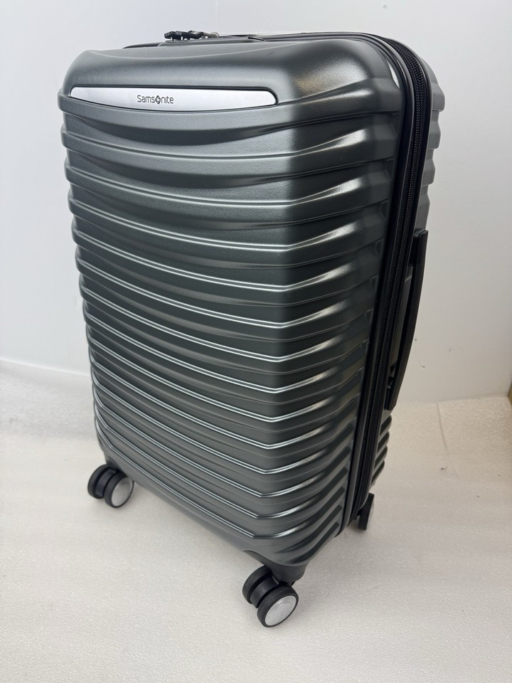 Samsonite Spin Tech 6 Carry-On Spinner Suitcase Luggage | eBay