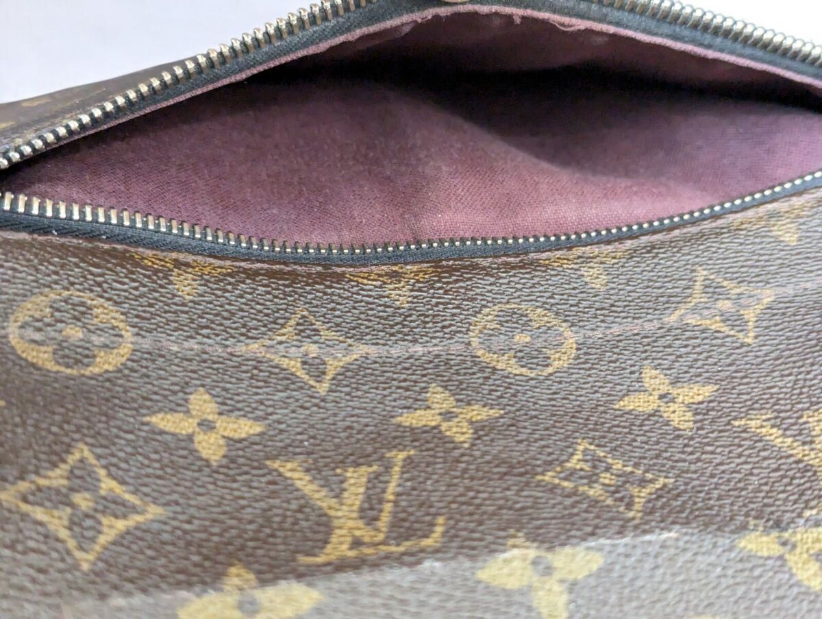 LOUIS VUITTON District MM Monogram Crossbody bag M40934 LOUIS VUITTON District MM Monogram Crossbody bag M40934