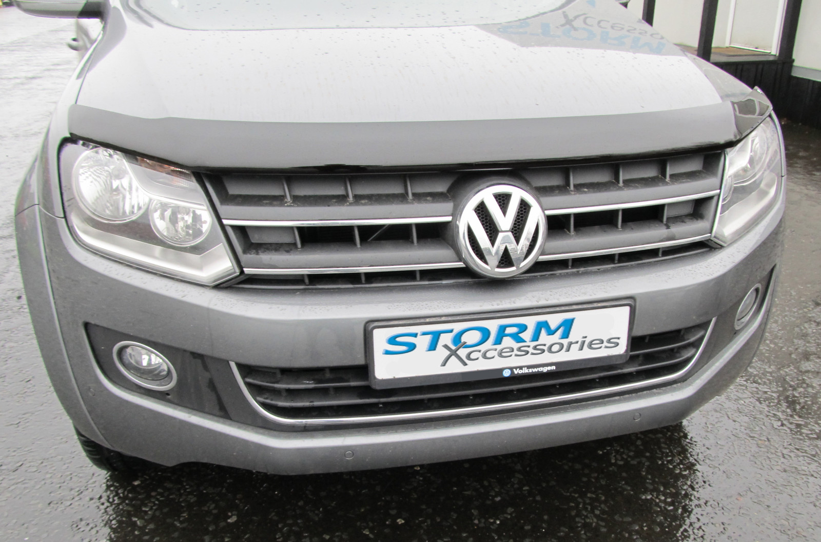 EGR BONNET GUARD PROTECTOR - BUG SHIELD (DARK SMOKE) FOR VW AMAROK 2010 ...