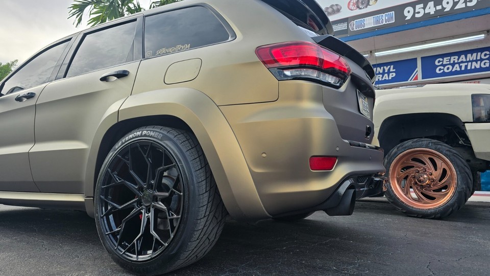 2022 Jeep Trackhawk 22" Stance SF-10 Black Wheels 5x114.3 Rims Tires ...