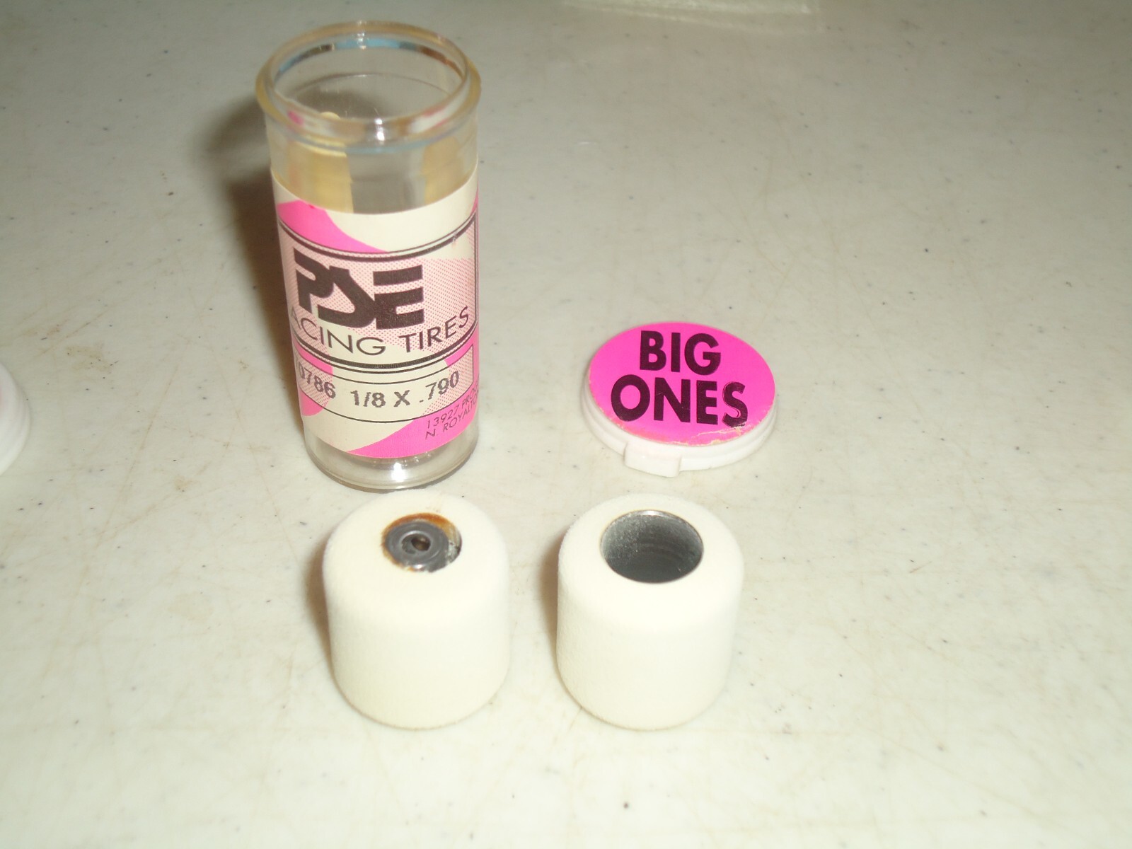 1/24 PSE BIG ONES 31/8 X .790 WHITE SET SCREW TIRES SLOT CAR NOS | eBay
