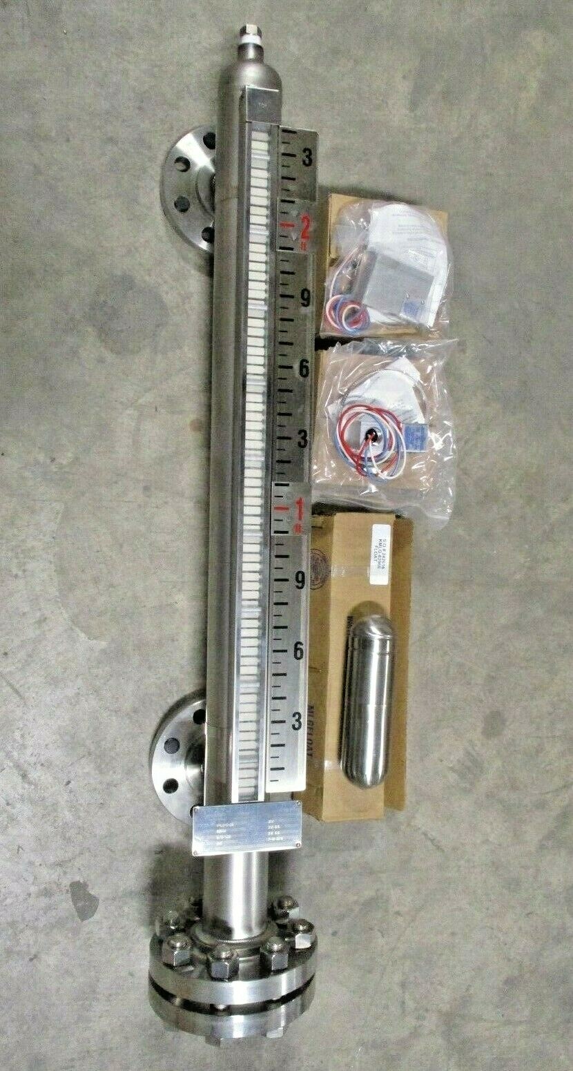 KENCO, LIQUID LEVEL GAUGE, KMLG-C-28 W/ FLOAT KMLG-82966, MWP: 240, SP ...