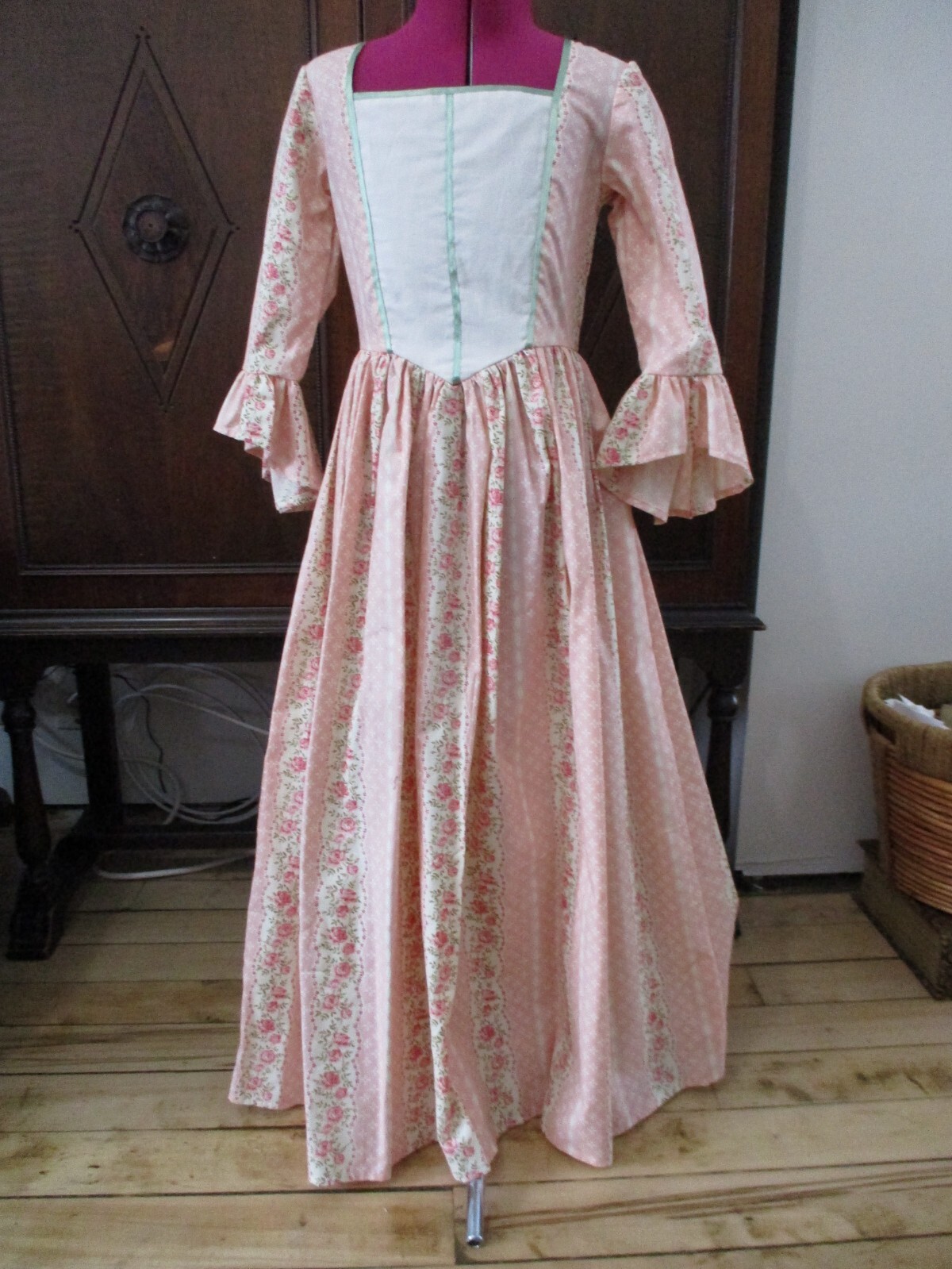 Girls' sz 7 Colonial 1700's calico costume dress w/ front inset-ribbon ...