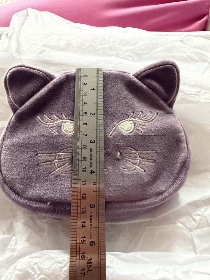 Lisa Eldridge Limited Edition Betty Velvet Kitten Make Up Bag. New ...