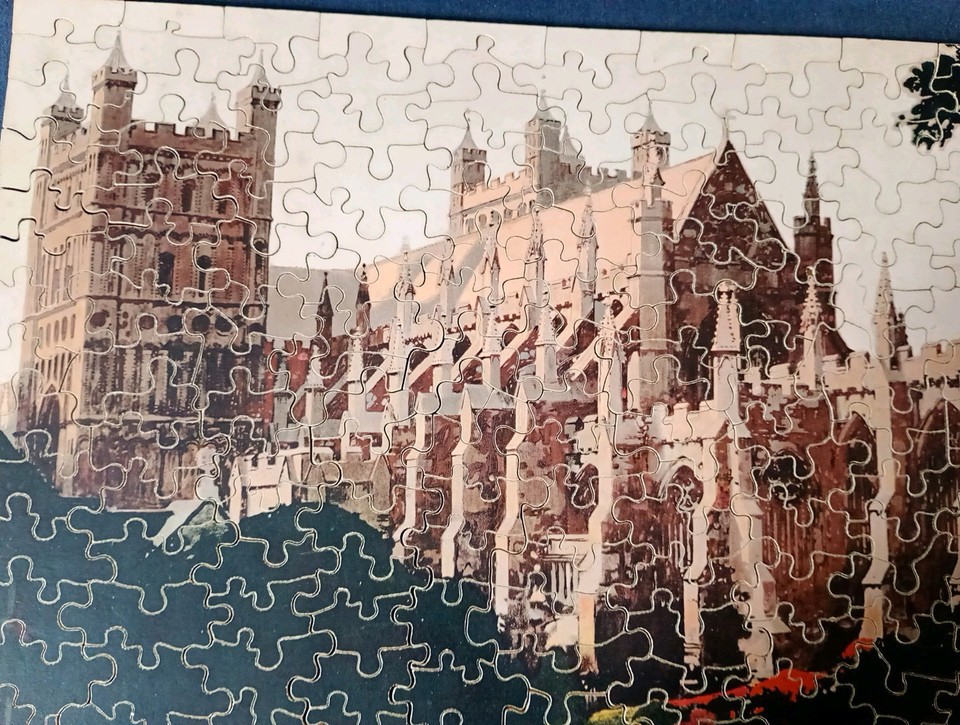 A Fantastic Chad Valley G.W.R Double -Sided 'The Cathedral' Jigsaw ...