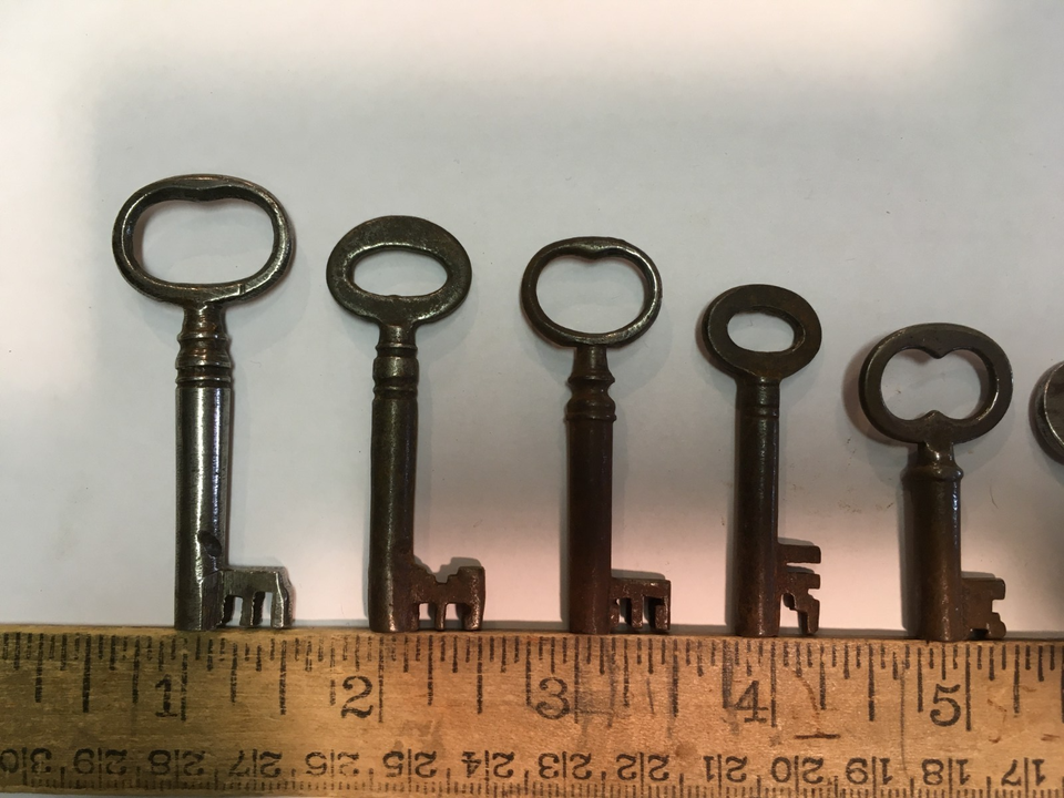 Lot 10 Antique Vintage Hollow Open Barrel Keys for Boxes Cabinets etc G ...