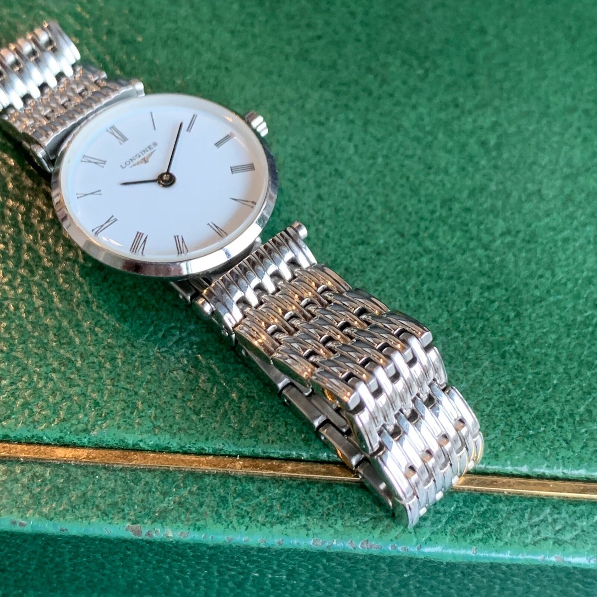 Longines La Grande Classique de Longines White Women's Watch Longines La Grande Classique de Longines White Women's Watch