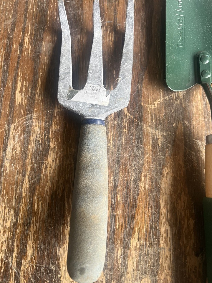 Lot 4 Vintage Some Wood Handle Hand Rakes Cultivators Garden Tools ...