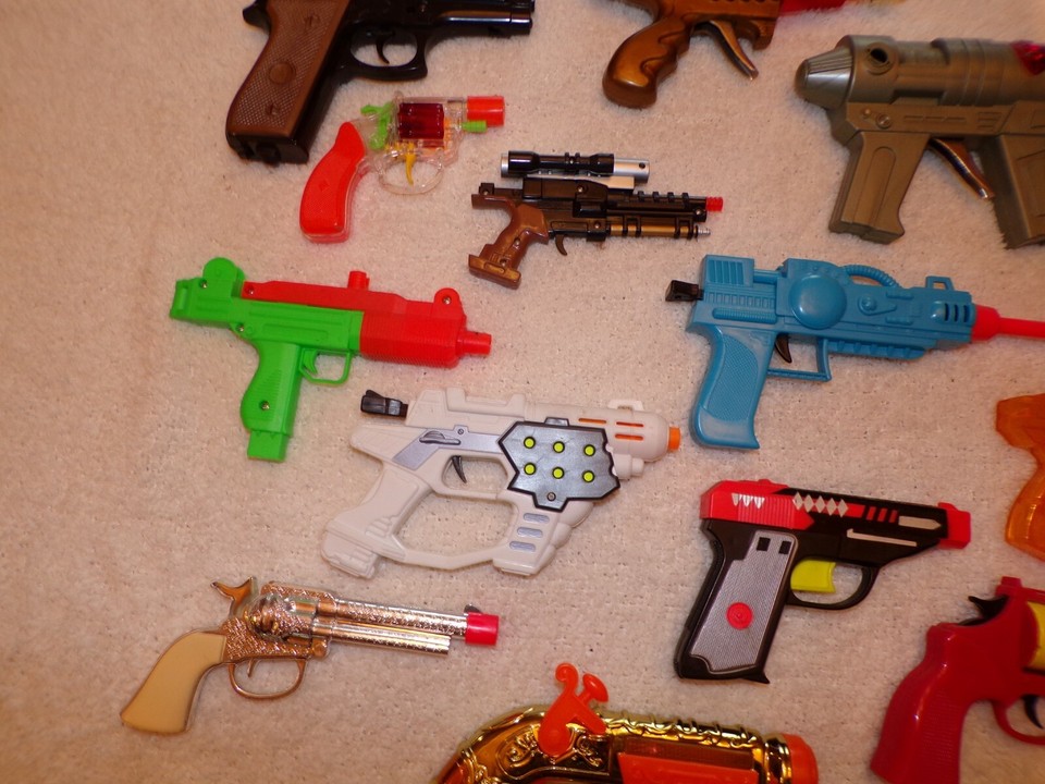 Lot of Vintage Toy Guns Toy Gun Props Space Gun Pistol | eBay