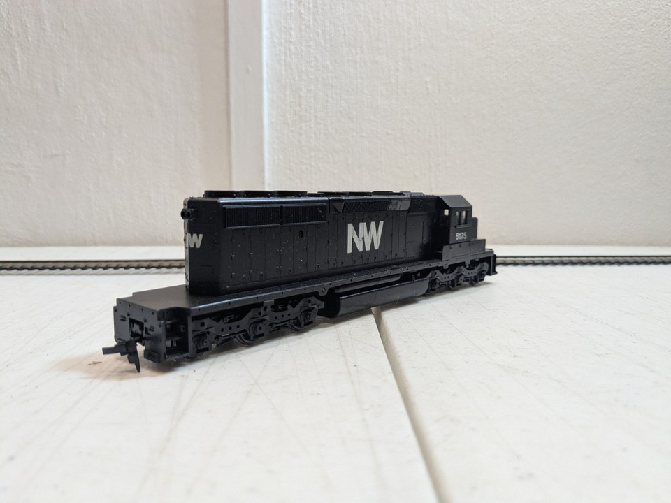 Athearn 4406 - Norfolk Western #6175 SD 40-2 Diesel Locomotive - DC ...