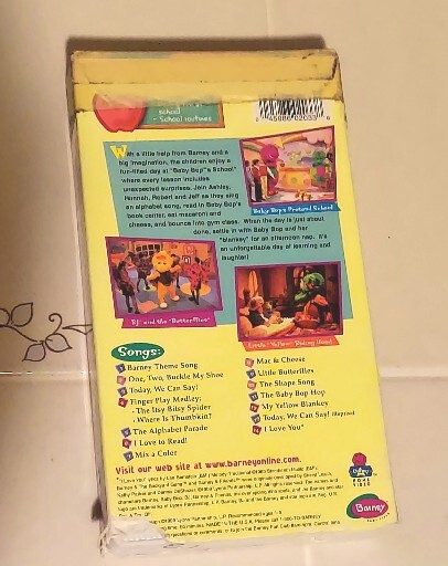 VHS Barney & Friends Let's Play School Video Tape Christmas PBS Tested ...
