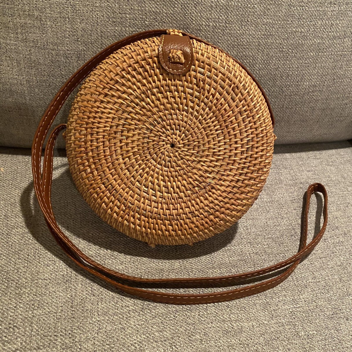 Vintage Round Wicker Crossbody Purse Lined Adjustable Strap
