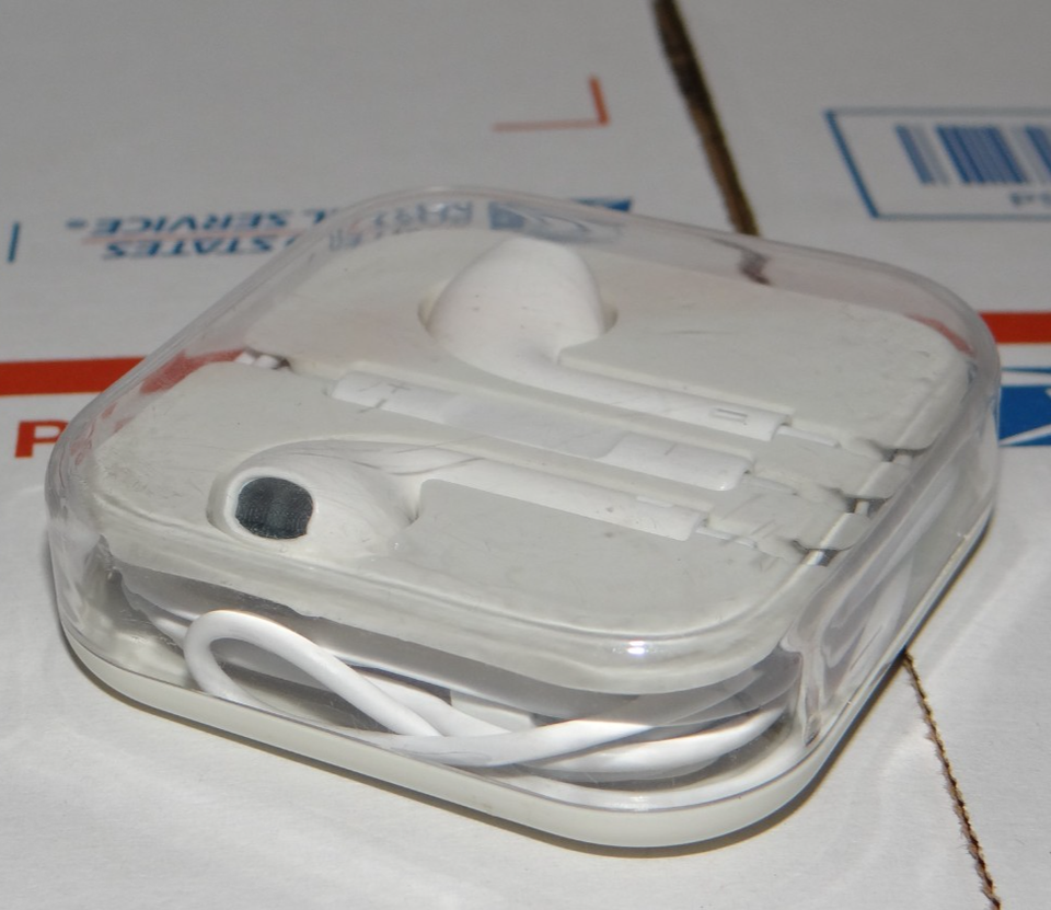 Apple EarPods In Ear Canal Headset - White 3.5 mm jack (MNHF2AM/A) NEW ...