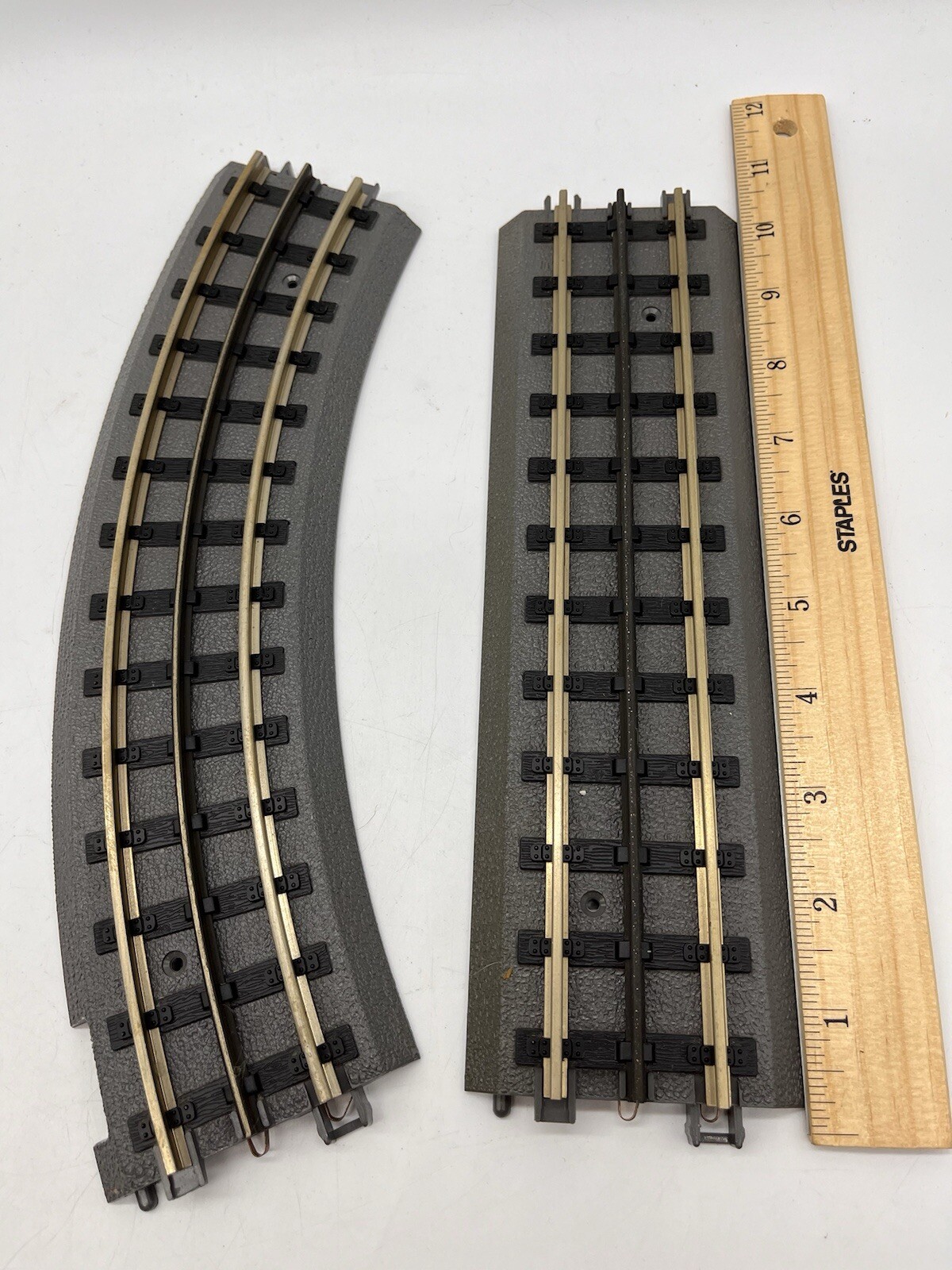 2 Piece Lot, 1 Straight, 1 Curved Realtrax MTH O Train Track Sections ...