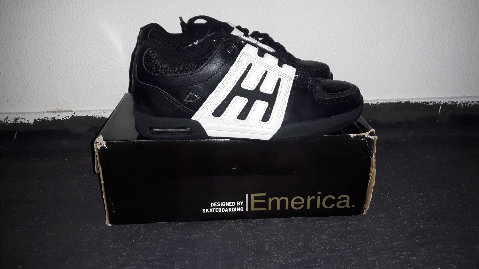 Emerica Erik Ellington Brand New Black White Size 11 Signed 100% ...
