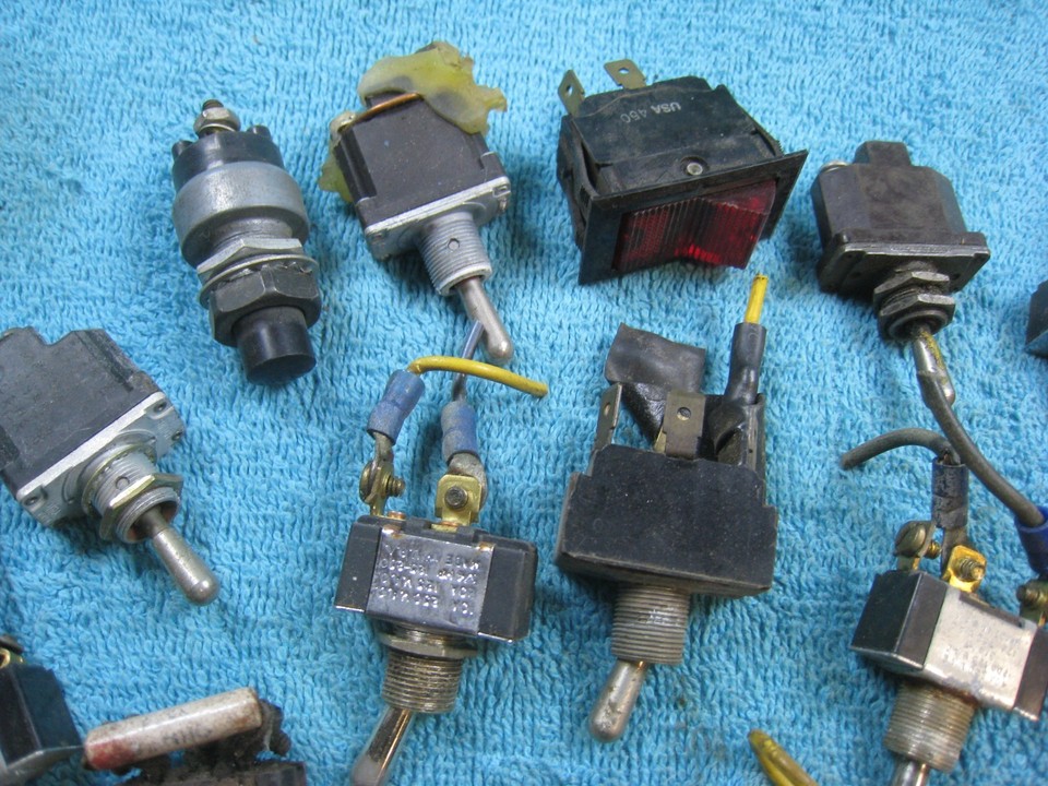 Bulk Lot of 20 NOS and Used ON/OFF Toggle Switches & Related Parts Dash ...