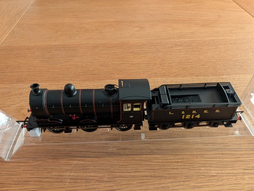 Oxford Rail OR76J27004 Class J27 L&NER Red Lining Locomotive 1214 | eBay UK