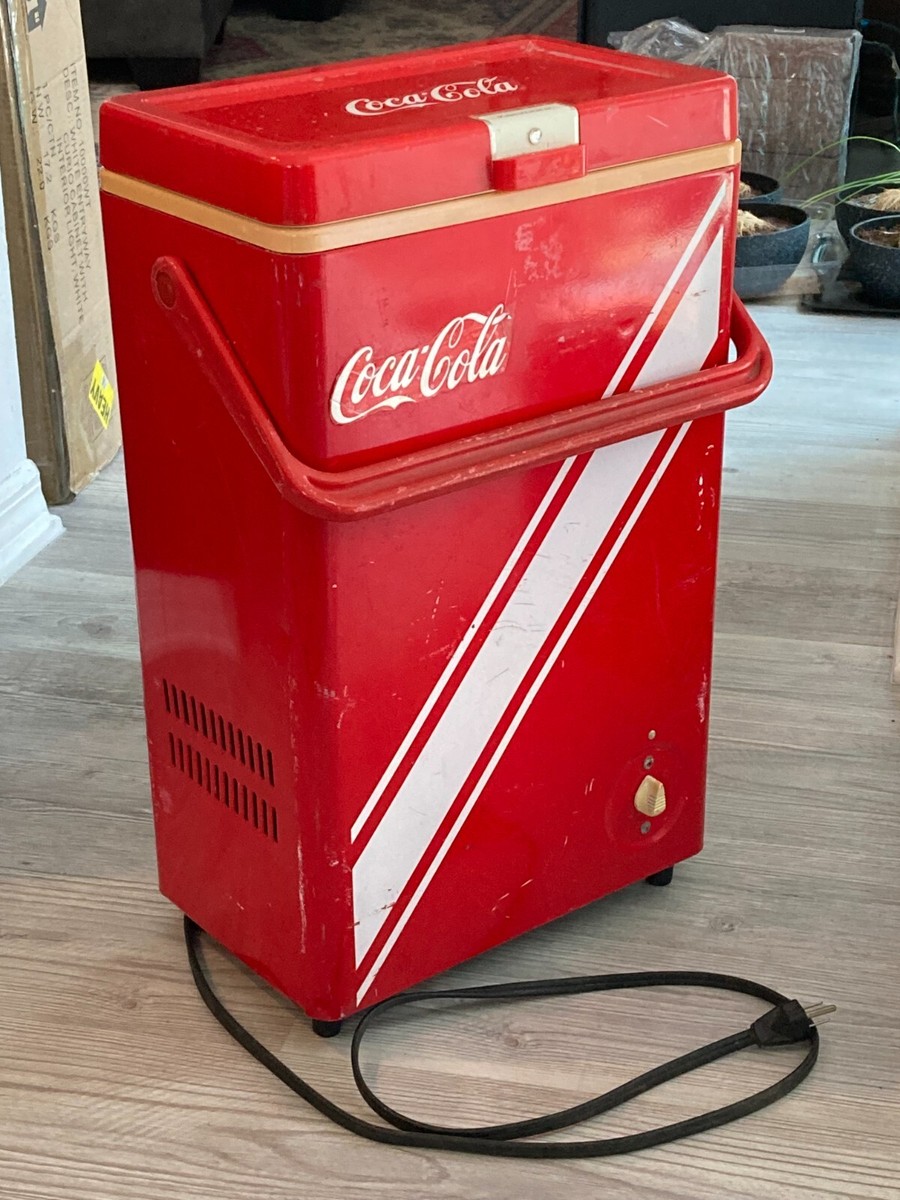 Vintage Coca Cola Fridge 170 Coke Cola Fridge Stock Photos Free
