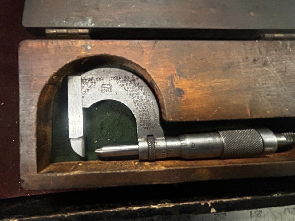 MACHINIST TpCb TOOL LATHE MILL Brown & Sharpe Thread Point ? Micrometer ...