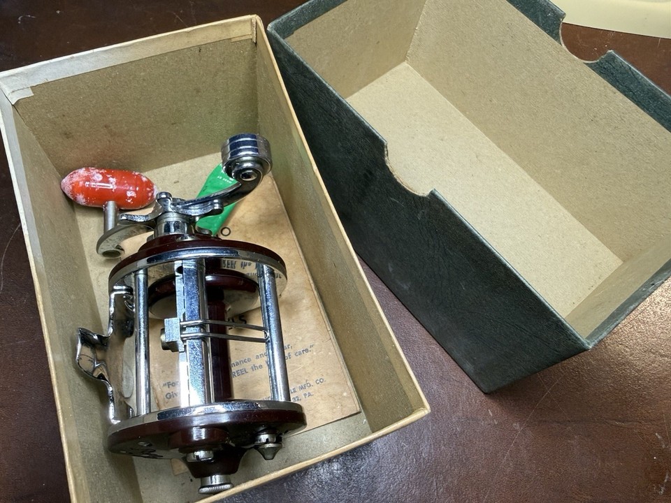 Vintage Penn Peerless No. 9F Level Wind Reel w Box Paperwork & Penn ...