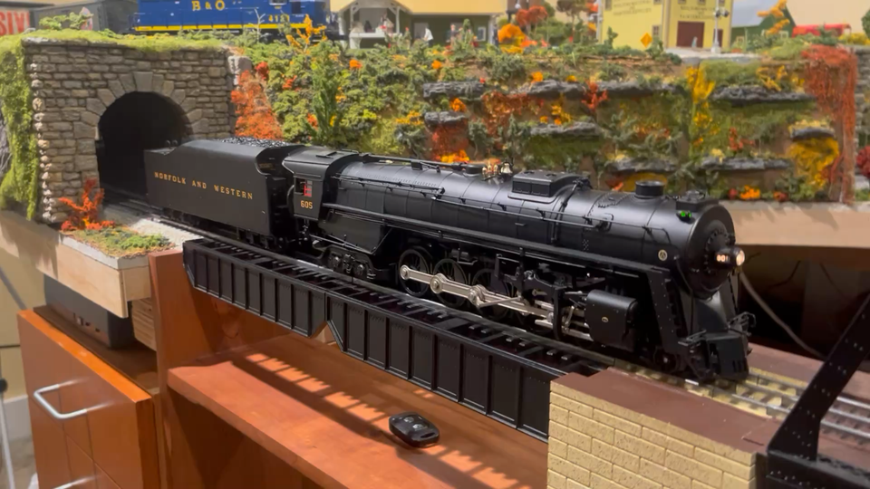 MTH Premier O N&W Unshrouded J 4-8-4 Steam Engine W. PS-2 5v & BCR - 20 ...