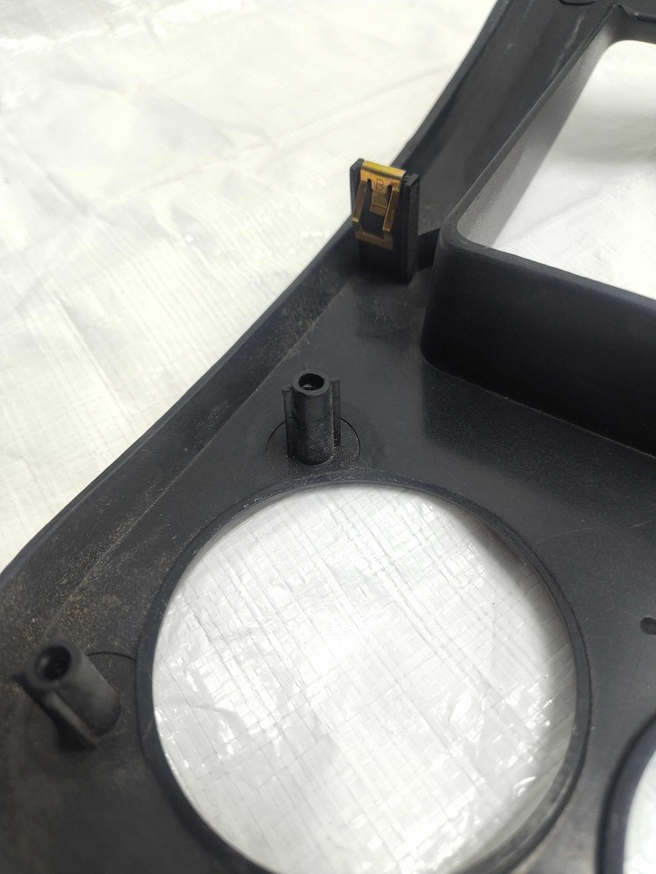 2006 Expedition Speedometer Bezel 2L1X78045C90B Lite Scratches Broken ...