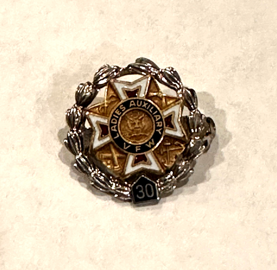 VETERANS OF WAR VFW LADIES AUXILIARY 30 YEAR LAPEL PIN LEAVENS STERLING ...