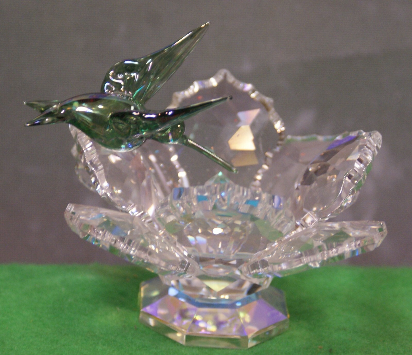 CRYSTALLITE CRYSTAL GLASS FIGURINE HUMMINGBIRD on GARDEN FLOWER rz | eBay