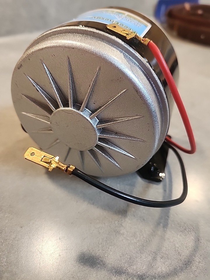 FreeEnergy 12V/24V DC Permanent Magnet Motor PMA for Wind Turbine ...