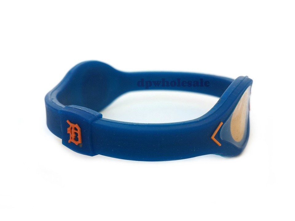 MLB Baseball Power Balance Team Bracelet Wristband Yankees Giants ...