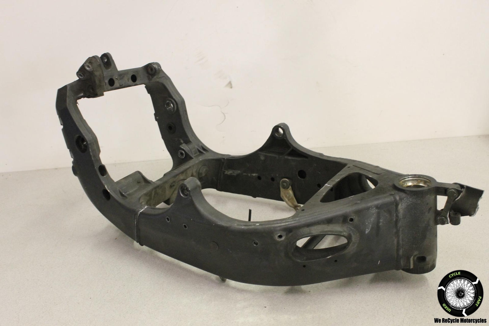 2004 Yamaha YZF R1 FRAME CHASSIS MAIN BODY 04 | eBay