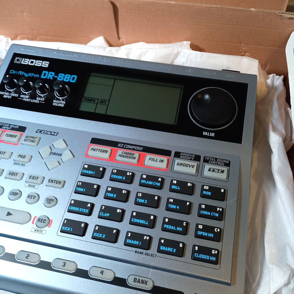 BOSS DR-880 Ver 2.0 Dr Rhythm Drum Machine MIDI Digital with Box & PSU ...