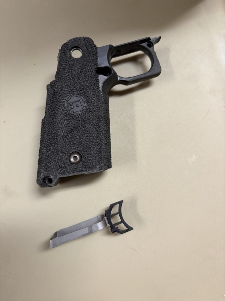 STI 2011 Double Stack Grip Gen1 W/trigger | eBay