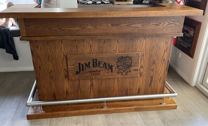 JIM BEAM TIMBER BAR WITH 2 SWIVEL BAR STOOLS SUIT MANCAVE GAMESROOM ...