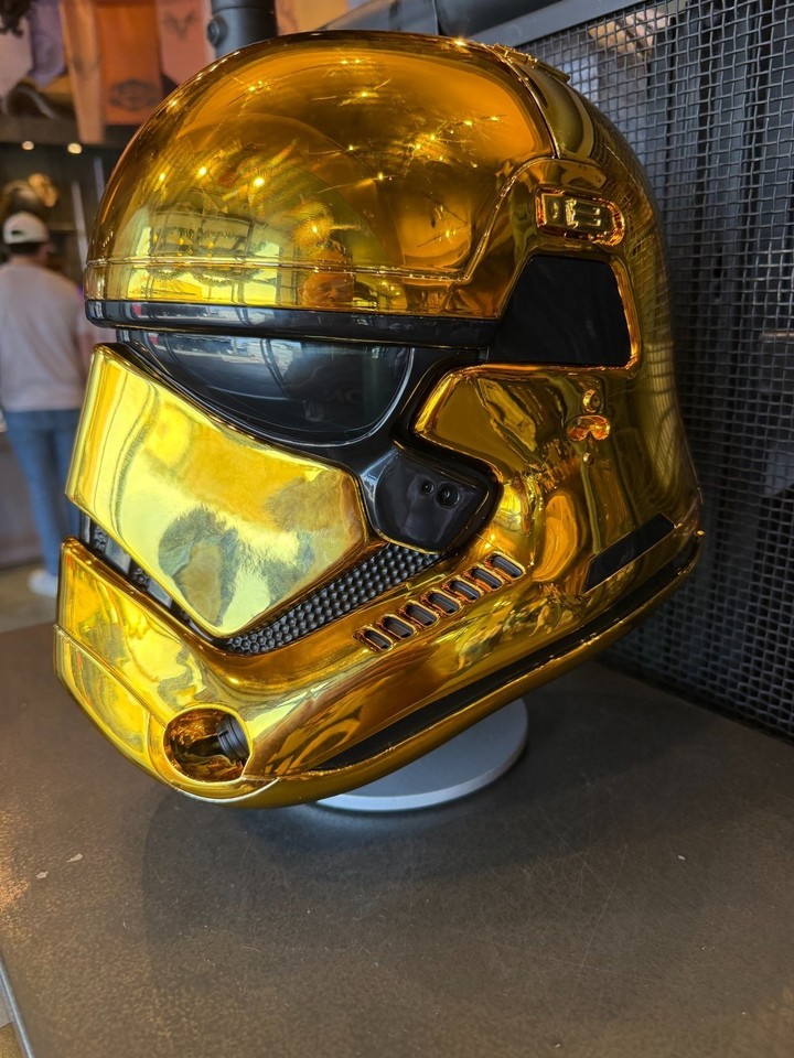 NEW Commander Pyre Gold Stormtrooper Helmet Sith Star Wars Galaxys Edge ...