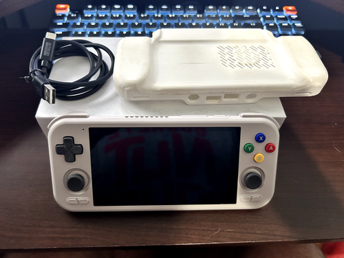 Retroid Pocket 4 Pro - 16 Bit Color with Custom 3D Printed Grip ...