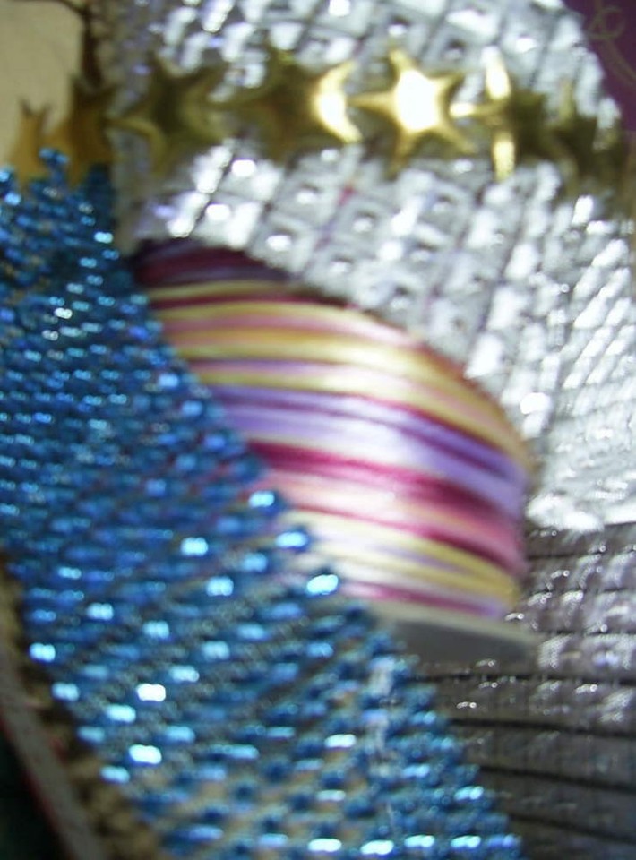 DIY Jewel Ribbon Mirrors DIamond Pyramids some adhesive. Fabric Gifts ...