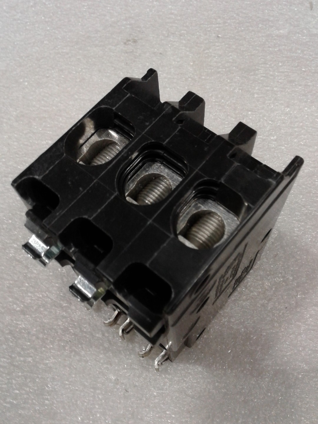 QO390 SQD 3POLE 90AMP 240V PLUG-IN NEW | eBay