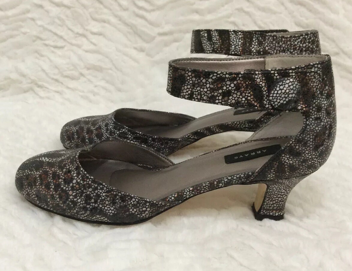 Array Shoes Womens Leather Closed Toe Ankle Strap Animal Print Size 6 ...