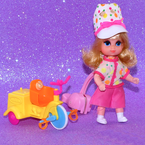 Mattel Liddle Kiddle Fritzi Frosty Skediddle doll + hat Ice Cream Wagon ...
