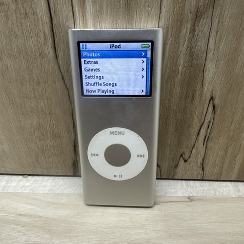 Apple iPod Nano 2nd Gen A1199 Silver 2GB MP3/MP4 Player | eBay